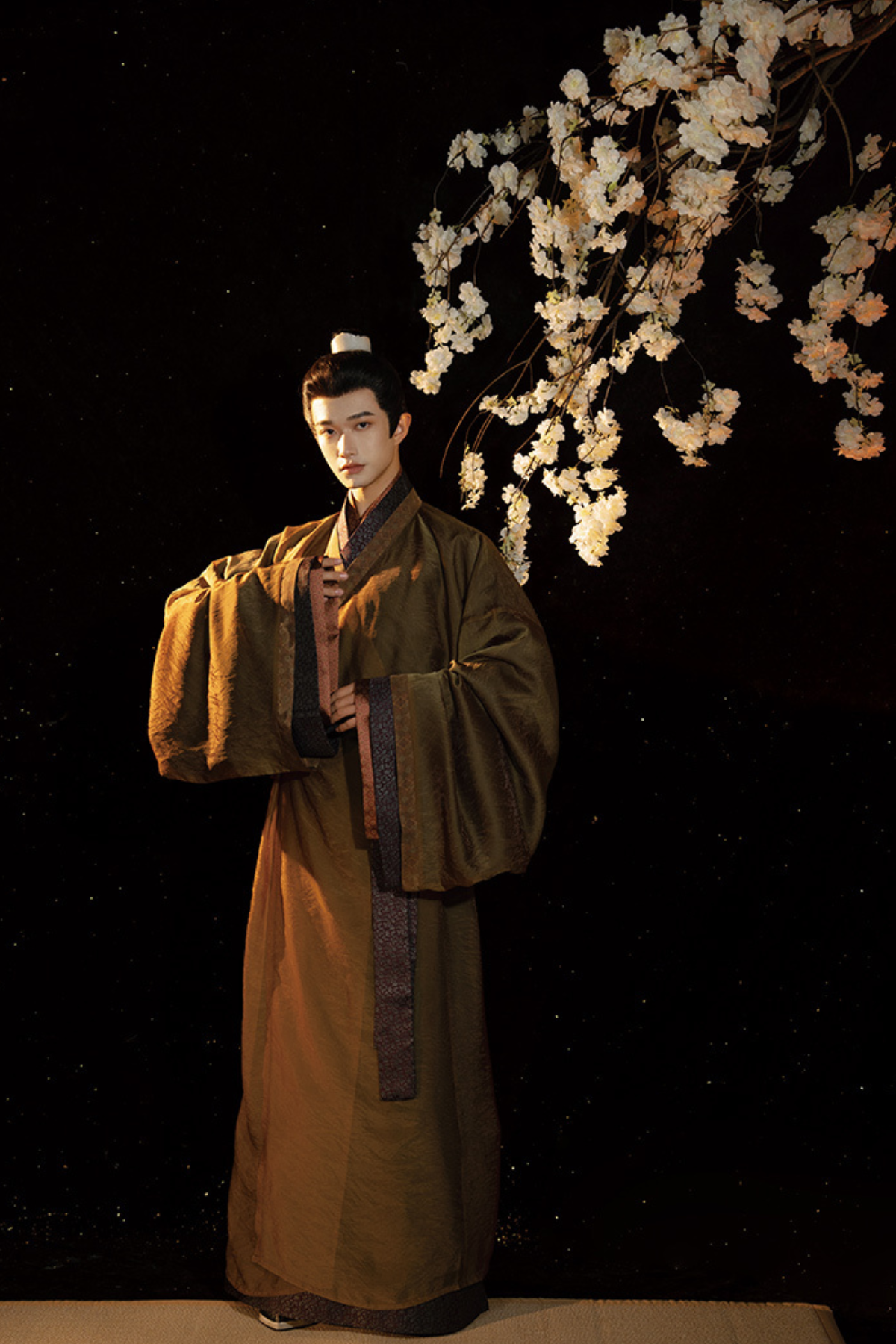 Hu Po 琥珀 Amber Men's Han Dynasty Restoration Zhiju Robe – Nüwa Hanfu