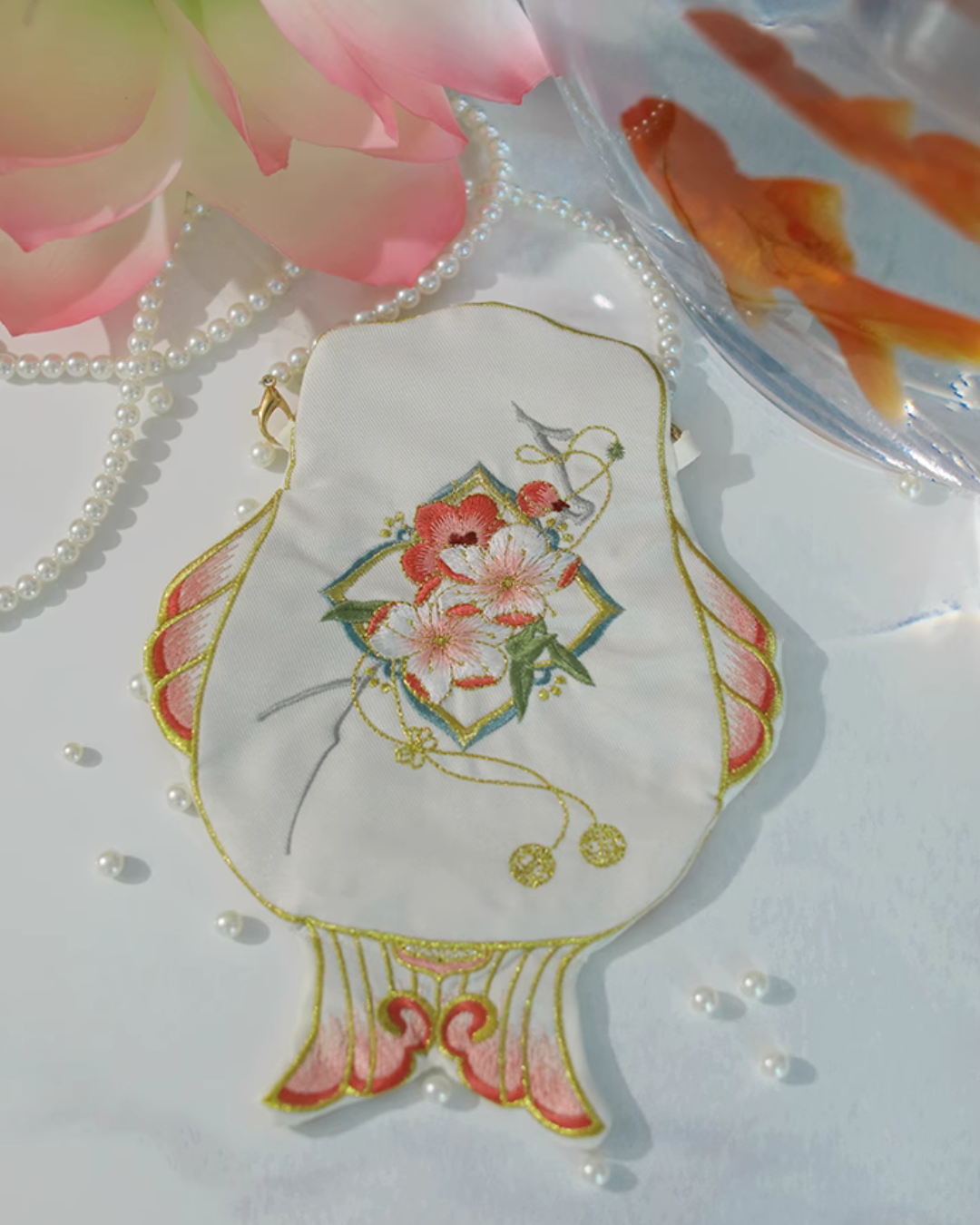 Chitang 池塘 Goldfish Pond Phone Purse – Nüwa Hanfu