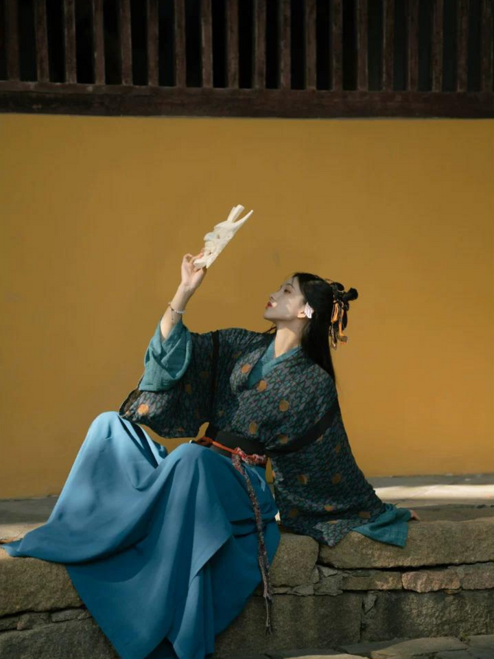 Yebu 野步 Jin Dynasty Restoration Ruqun Set – Nüwa Hanfu