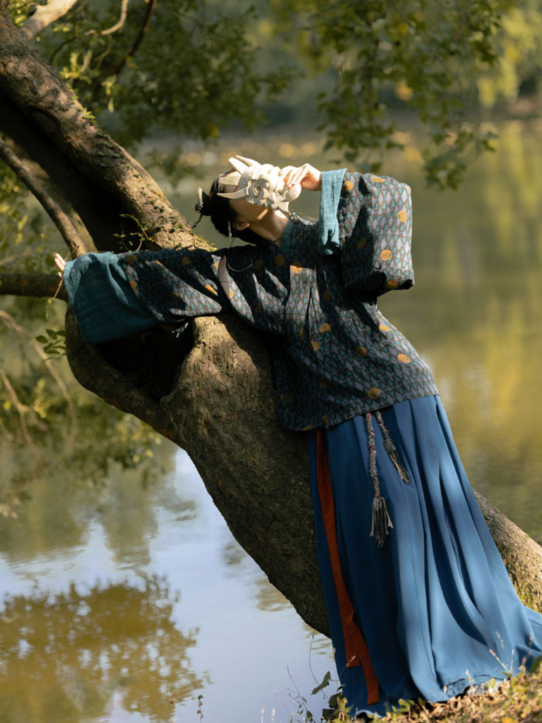 Yebu 野步 Jin Dynasty Restoration Ruqun Set – Nüwa Hanfu